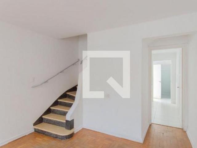 Casa à Venda Ipiranga, 2 Quartos, 120 m2