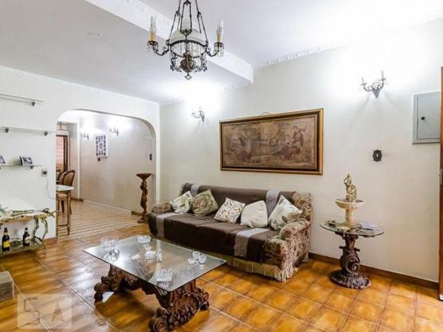 Casa à Venda Ipiranga, 2 Quartos, 130 m2