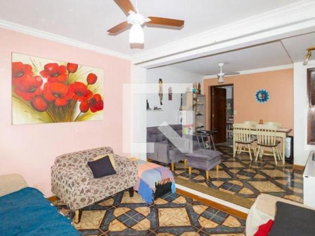 Casa à Venda Ipiranga, 2 Quartos, 138 m2