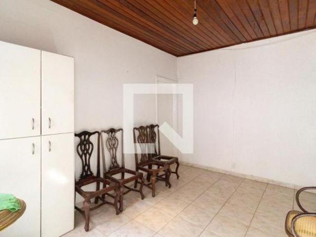 Casa à Venda Ipiranga, 2 Quartos, 240 m2