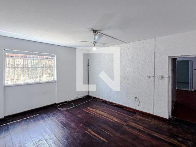 Casa à Venda Ipiranga, 2 Quartos, 280 m2
