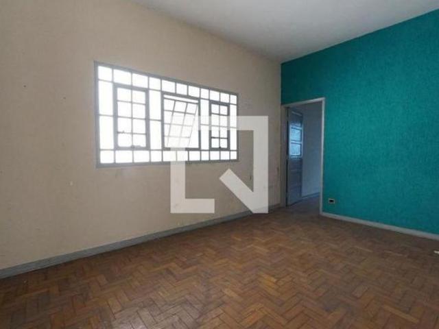 Casa à Venda Ipiranga, 2 Quartos, 200 m2