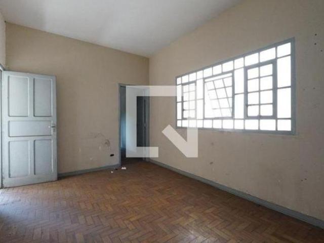 Casa à Venda Ipiranga, 2 Quartos, 200 m2