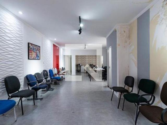 Casa à Venda Ipiranga, 2 Quartos, 200 m2