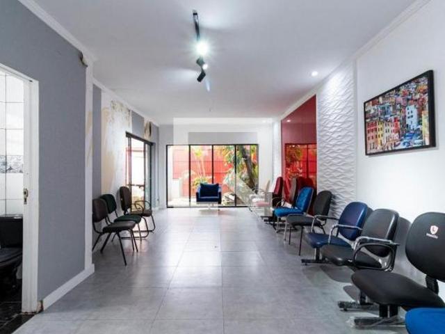 Casa à Venda Ipiranga, 2 Quartos, 200 m2