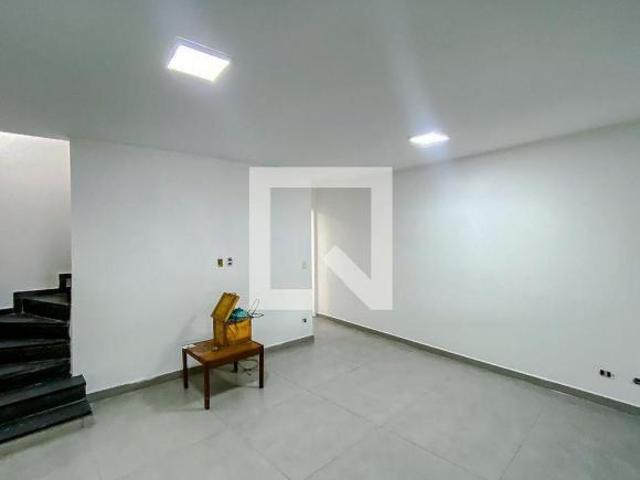 Casa à Venda Ipiranga, 2 Quartos, 230 m2