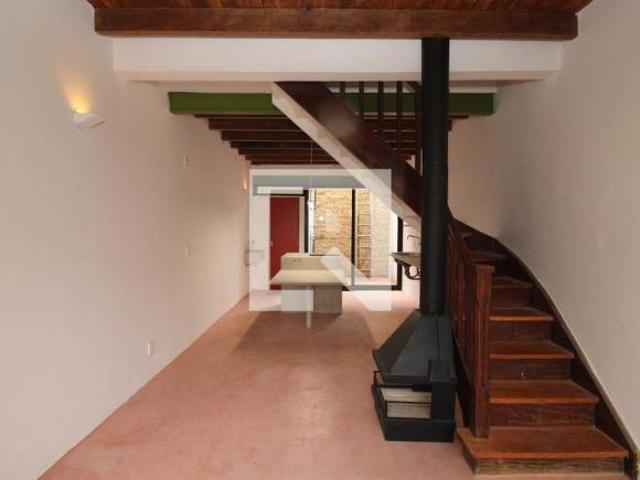 Casa à Venda Ipiranga, 2 Quartos, 68 m2