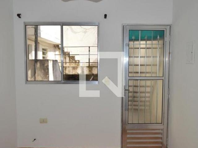Casa à Venda Ipiranga, 2 Quartos, 70 m2