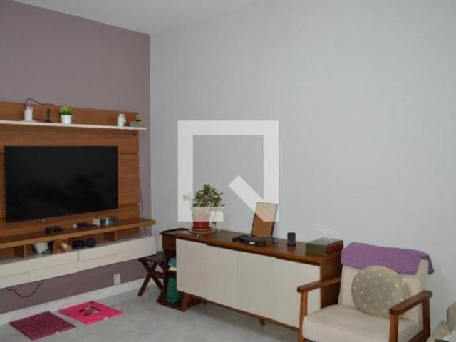 Casa à Venda Ipiranga, 2 Quartos, 84 m2