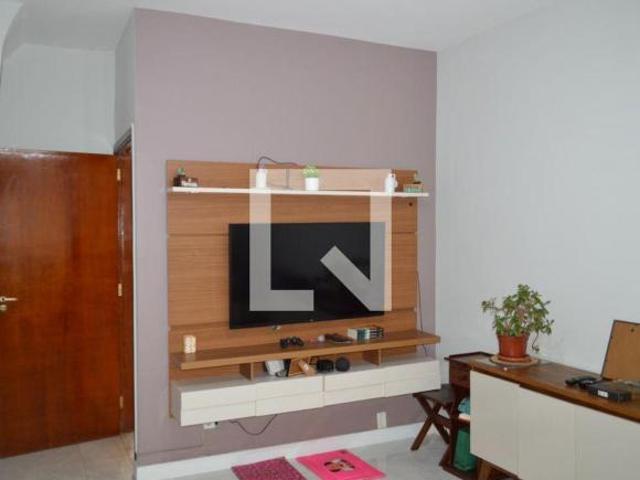 Casa à Venda Ipiranga, 2 Quartos, 84 m2