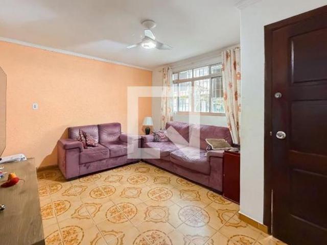 Casa à Venda Ipiranga, 2 Quartos, 80 m2