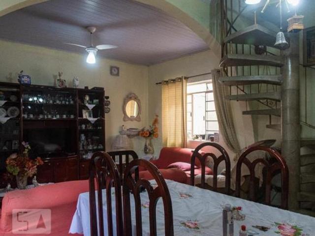 Casa à Venda Ipiranga, 2 Quartos, 80 m2