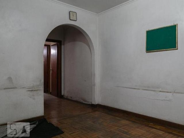 Casa à Venda Ipiranga, 2 Quartos, 90 m2