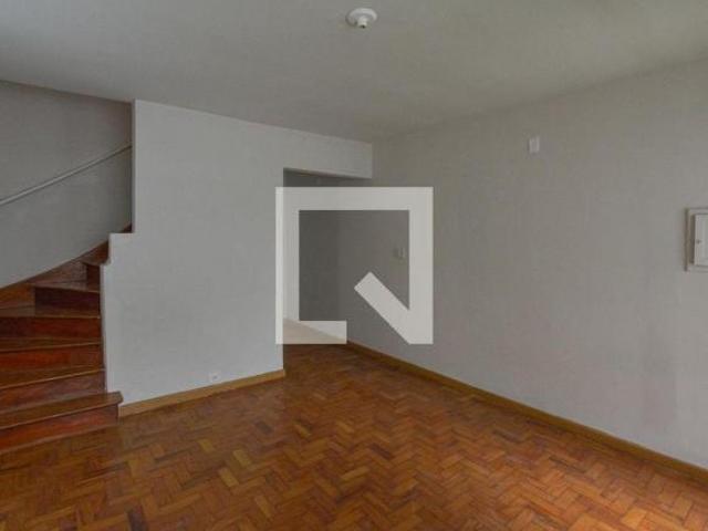 Casa à Venda Ipiranga, 2 Quartos, 90 m2
