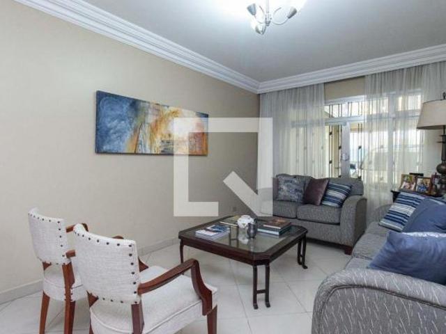 Casa à Venda Ipiranga, 4 Quartos, 150 m2