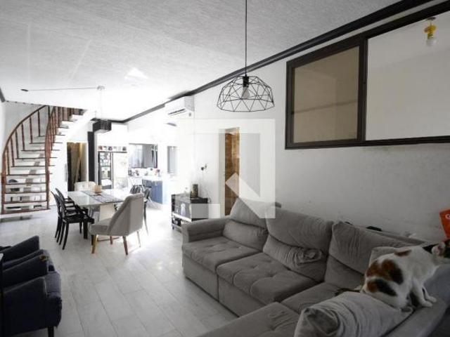 Casa à Venda Ipiranga, 4 Quartos, 180 m2