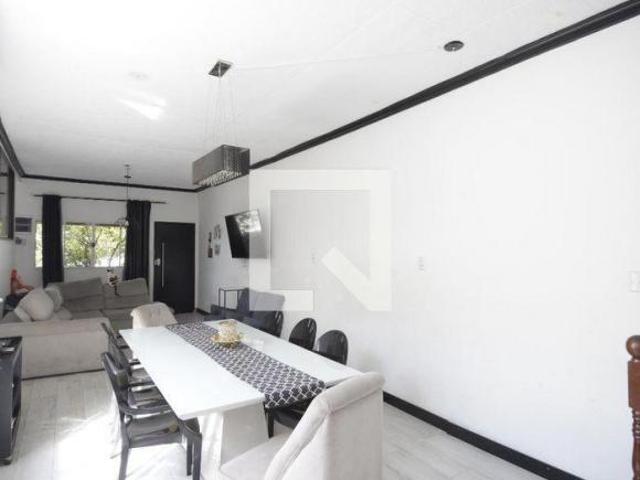 Casa à Venda Ipiranga, 4 Quartos, 180 m2