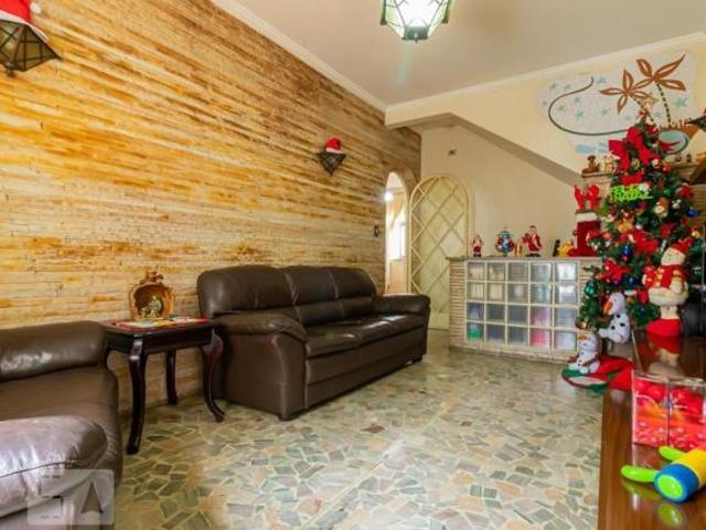Casa à Venda Ipiranga, 4 Quartos, 130 m2