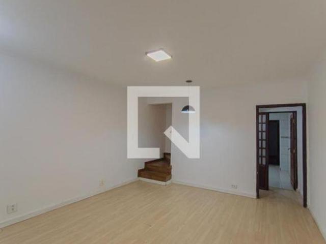 Casa à Venda Ipiranga, 4 Quartos, 250 m2