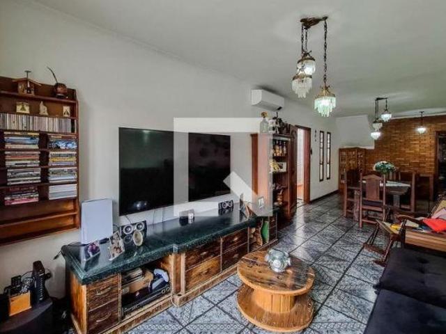 Casa à Venda Ipiranga, 4 Quartos, 280 m2