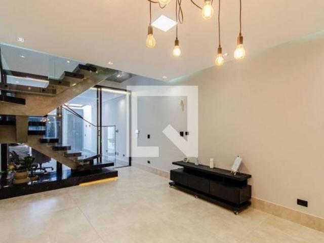 Casa à Venda Ipiranga, 4 Quartos, 200 m² São Paulo