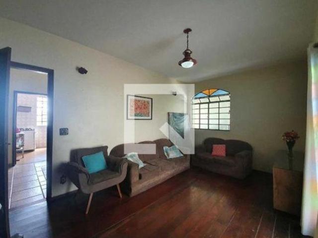 Casa à Venda Ipiranga, 4 Quartos, 222 m² Belo Horizonte
