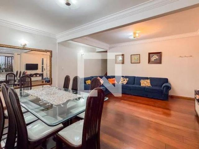 Casa à Venda Ipiranga, 4 Quartos, 300 m² São Paulo