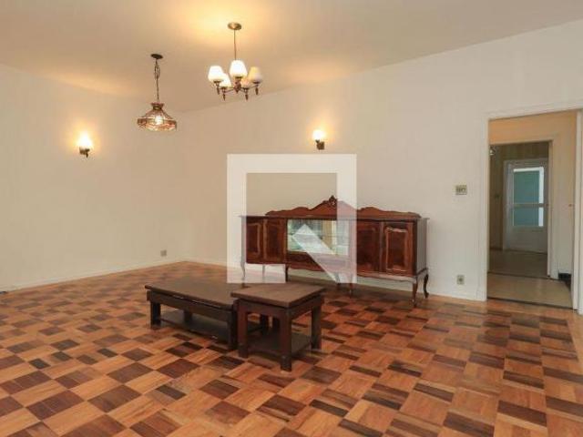 Casa à Venda Ipiranga, 5 Quartos, 208 m2