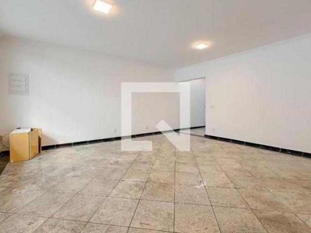 Casa à Venda Ipiranga, 5 Quartos, 300 m² São Paulo