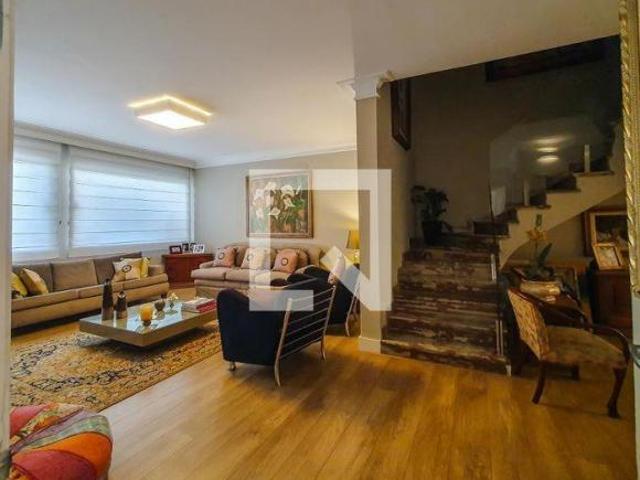 Casa à Venda Ipiranga, 5 Quartos, 320 m2