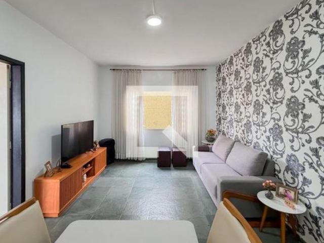 Casa à Venda Ipiranga, 6 Quartos, 180 m2