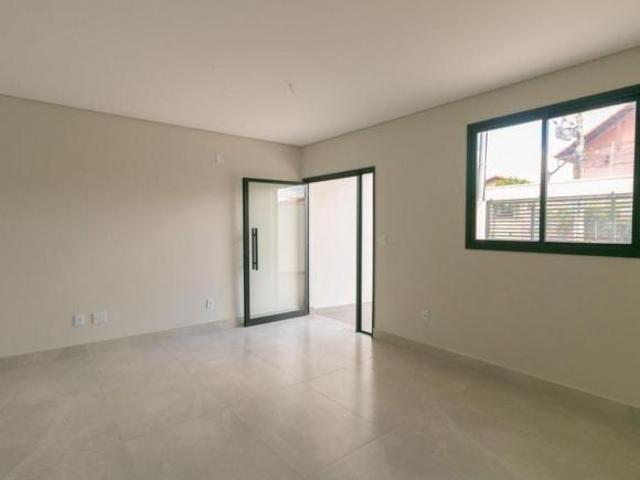 Casa à Venda Itapoã, 3 Quartos, 127 m2