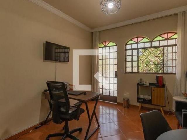 Casa à Venda Itapoã, 4 Quartos, 180 m² Belo Horizonte