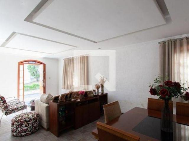 Casa à Venda Itapoã, 4 Quartos, 387 m2