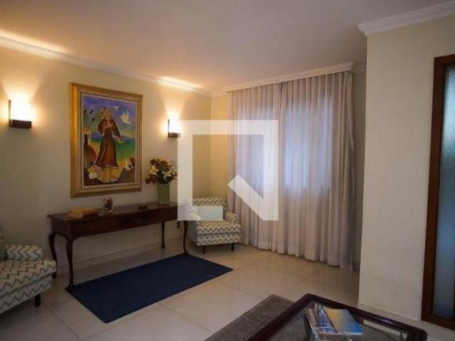 Casa à Venda Itapoã, 6 Quartos, 288 m² Belo Horizonte