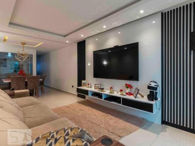 Casa à Venda Itaquera, 3 Quartos, 180 m² São Paulo