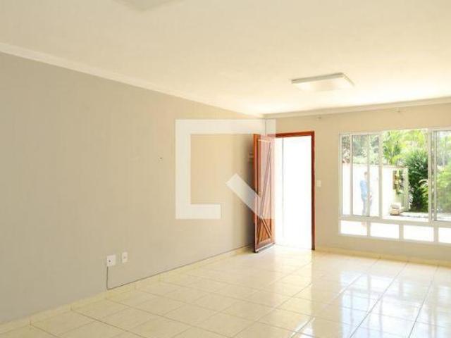 Casa à Venda Itaquera, 3 Quartos, 104 m² São Paulo