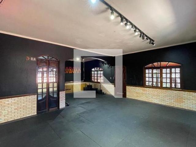 Casa à Venda Itaquera, 3 Quartos, 285 m2