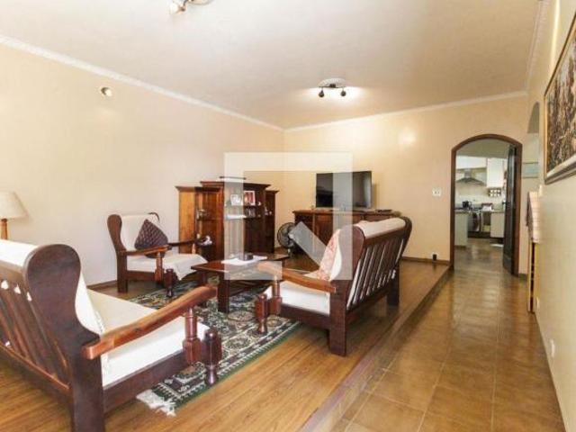 Casa à Venda Itaquera, 3 Quartos, 214 m2