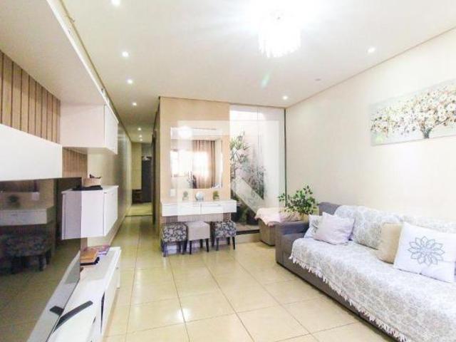 Casa à Venda Itaquera, 3 Quartos, 300 m2