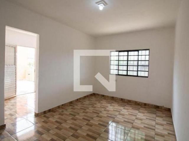 Casa à Venda Itaquera, 1 Quarto, 20 m2