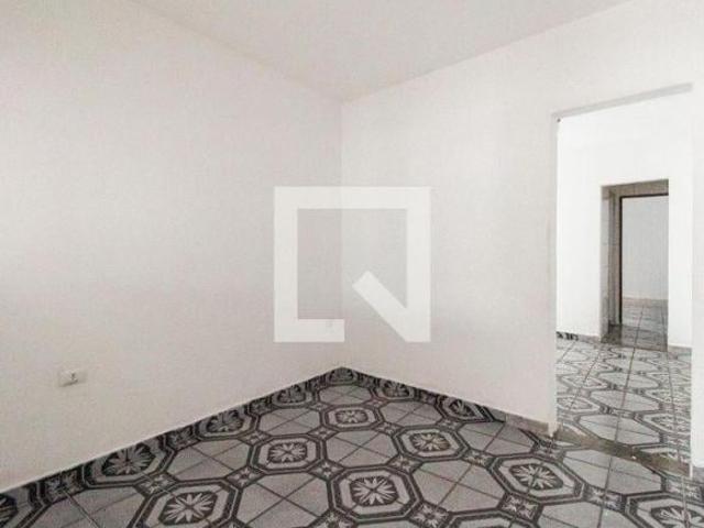 Casa à Venda Itaquera, 1 Quarto, 250 m² São Paulo