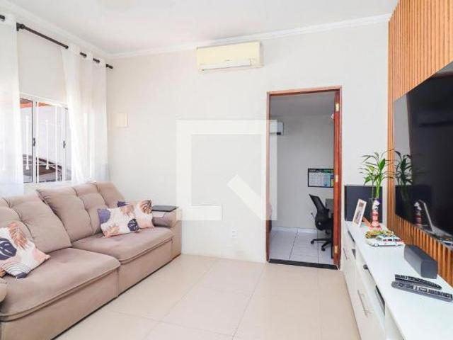 Casa à Venda Itaquera, 2 Quartos, 140 m2