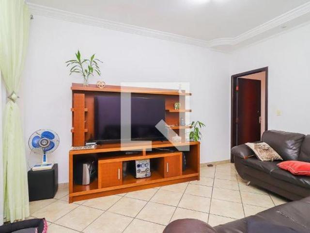 Casa à Venda Itaquera, 2 Quartos, 150 m2