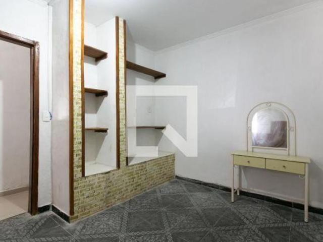 Casa à Venda Itaquera, 2 Quartos, 130 m2