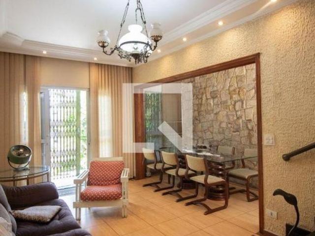 Casa à Venda Itaquera, 2 Quartos, 200 m² São Paulo