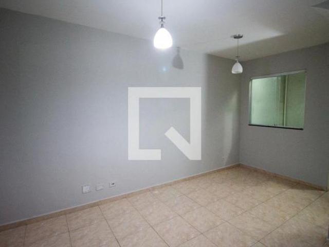 Casa à Venda Itaquera, 2 Quartos, 60 m2