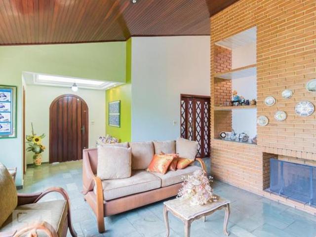 Casa à Venda Itaquera, 7 Quartos, 702 m² São Paulo