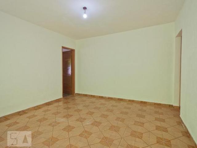 Casa à Venda Itaquera, 4 Quartos, 180 m² São Paulo