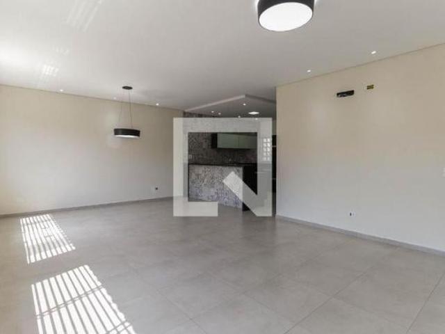 Casa à Venda Itaquera, 4 Quartos, 252 m2